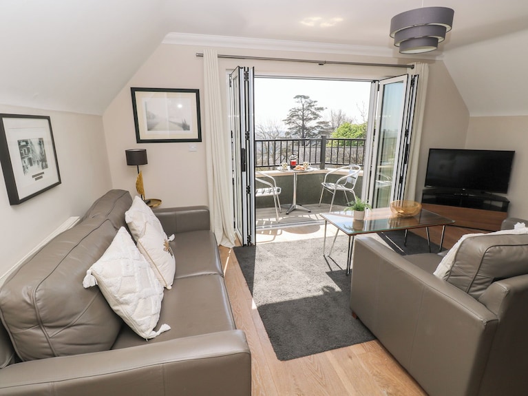 Cambrie, Luxury Holiday Cottage, With Pool In Tenby - Tenby