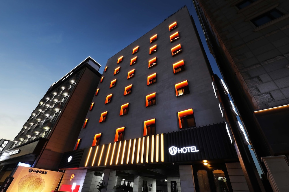Gwangmyeong W Hotel - Anyang