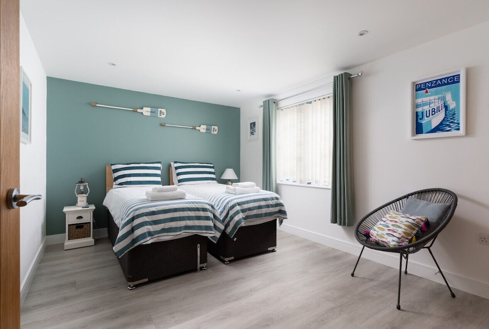 Seasky Luxury Apartment With Sea Views Praa Sands - Praa Sands