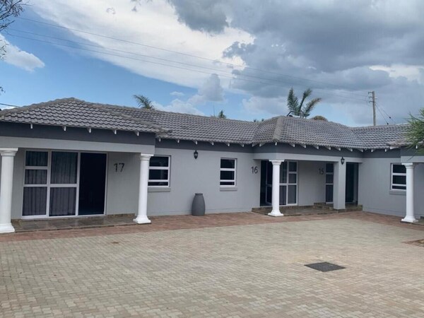 La Fiato Luxury Lodge - Polokwane