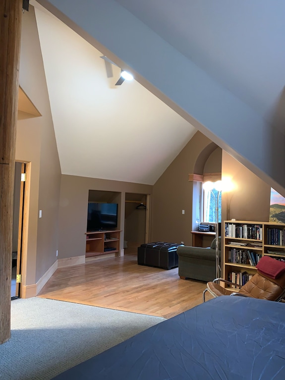 Ontspannen Huis In De Bergen Met Bubbelbad Genesteld In Het Kapistubassin - Field