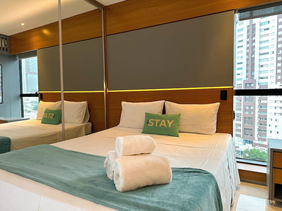 Apartamento Deluxe, 1 quarto | Minibar, cofre no quarto, cortinas/cortinados opacos, Wi-fi grátis