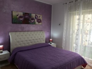 Quarto Duplo ou Twin | Secretária, Wi-fi grátis, roupa de cama fornecida 