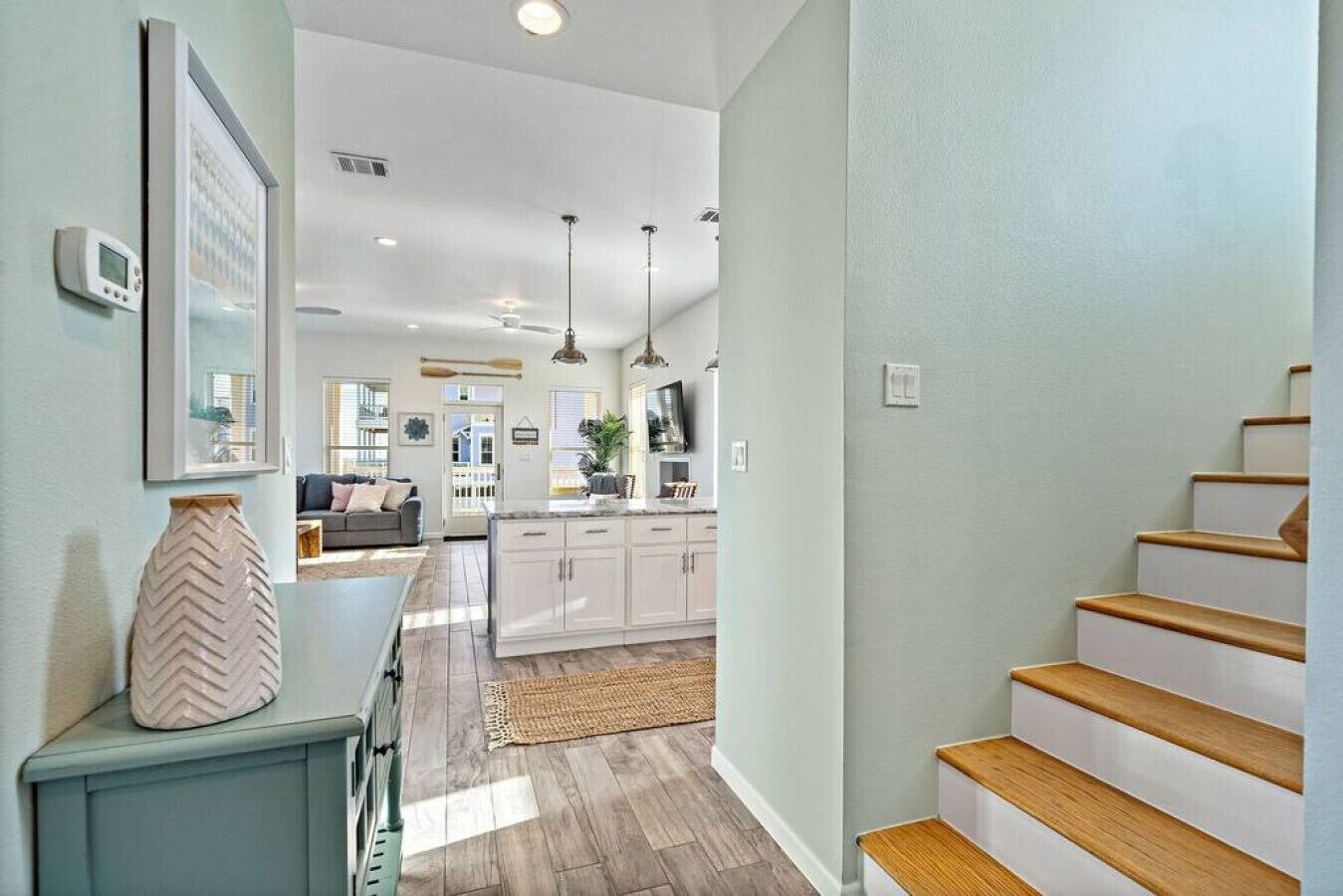 Picturesque Beach House Near The Beach - Galveston, TX