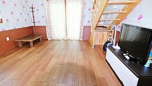 Dúplex | Sala de estar | TV de ecrã plano