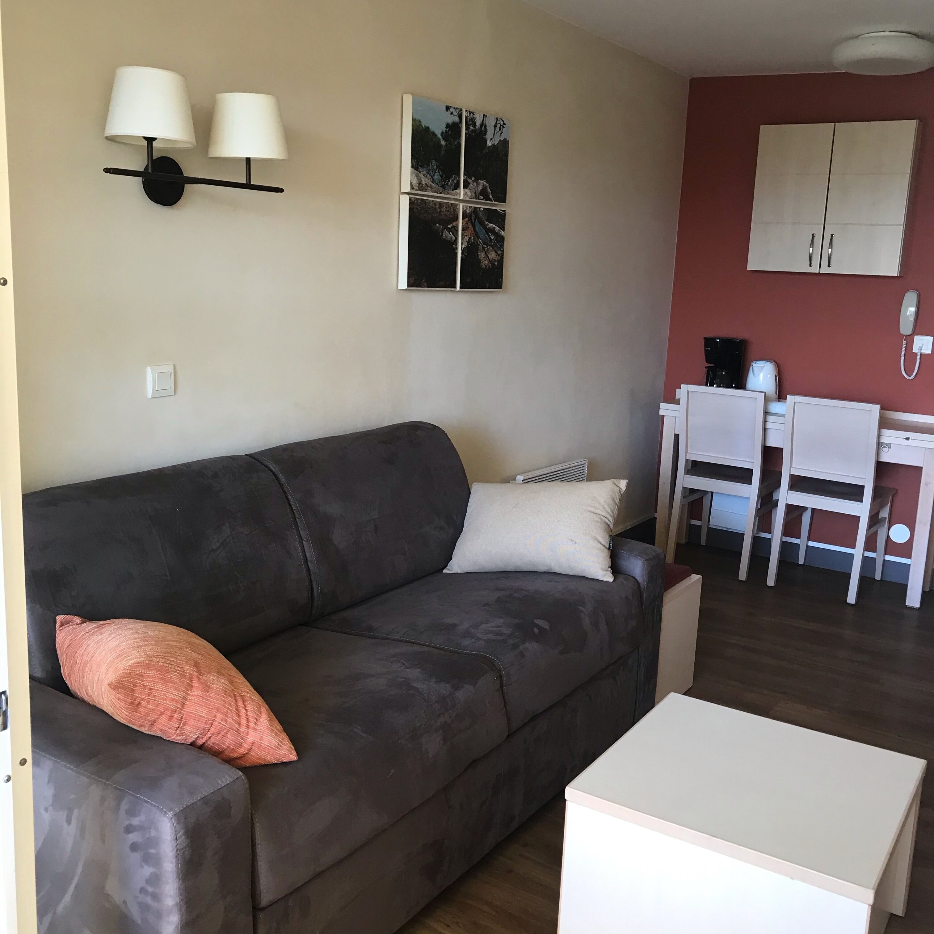 Cap Estérel Apt 4 Pers Air Conditioned With Wifi- Bat C9 Shopping Street And Quiet - Agay