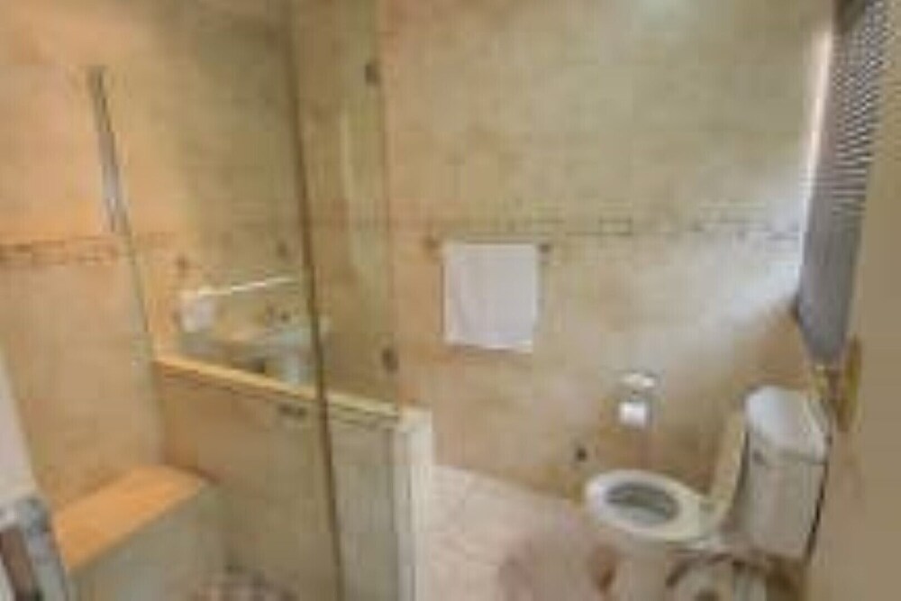 Huleti Mah Made With Luxury - Johannesburg