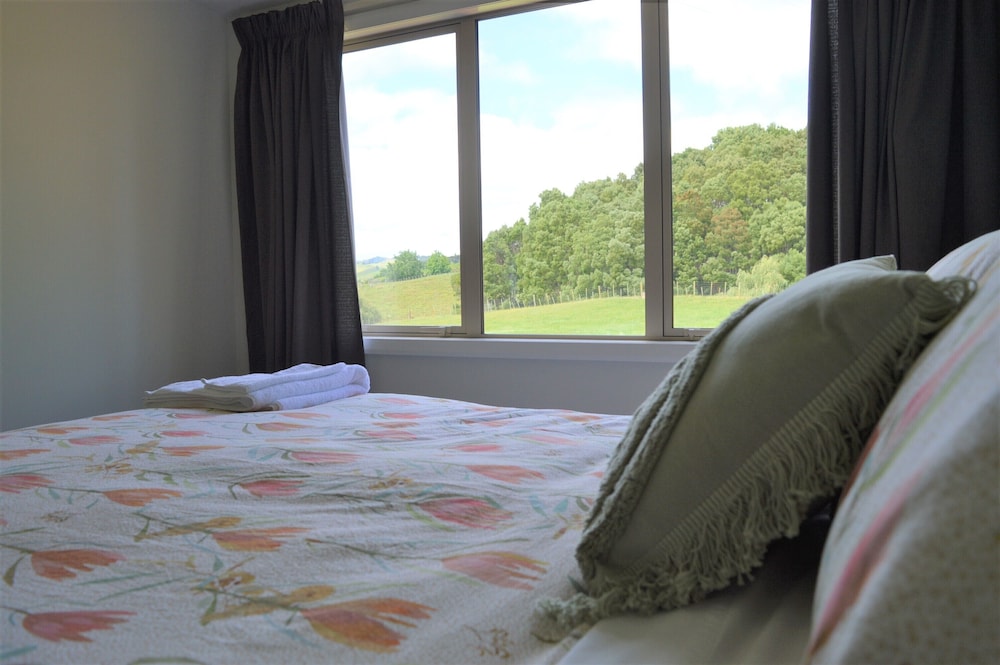 Pincots Cottage, Karapiro - Mountain Farm View - Cambridge