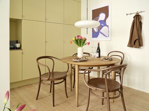 One-Bedroom Apartment (3 Adults) | Vista do quarto