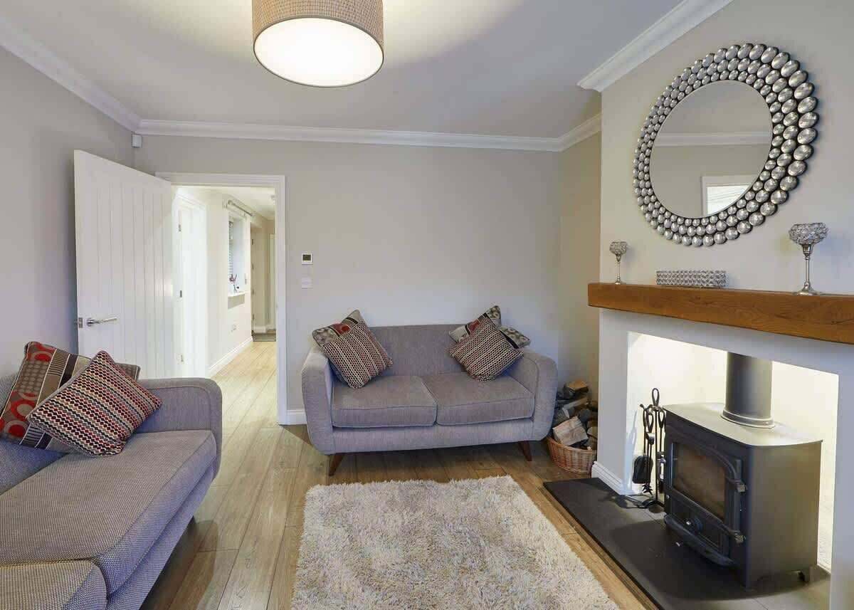 Host & Stay | Lowcross Cottage - Redcar