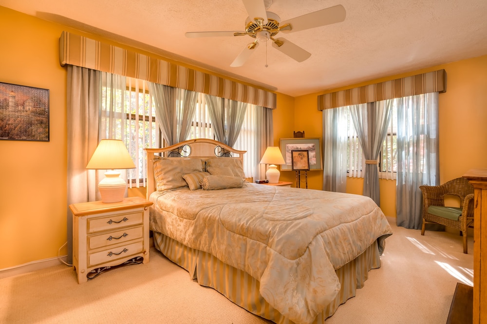 The Woods - Cozy Townhouse With Amenities! - Cashiers, NC