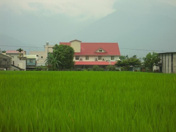 Fachada da propriedade