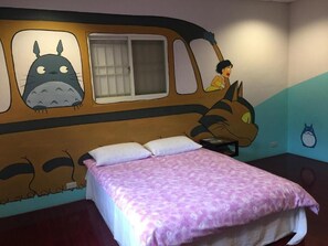 Quarto casal standard | Cortinas blackout, roupa de cama