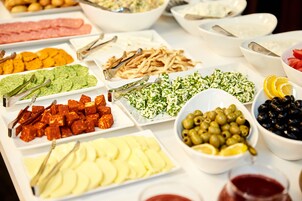 Pequeno-almoço tipo buffet diário incluído