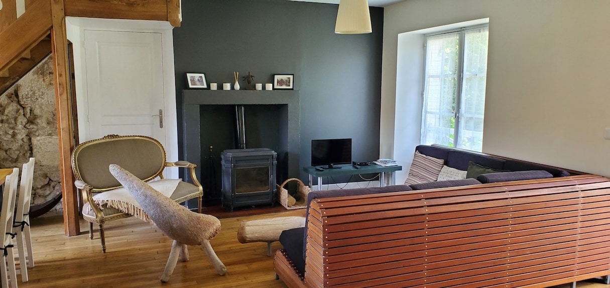 Gîte En Dordogne Dans Un Moulin Sur La Dronne . Accès Direct à La Rivière - Dordogne