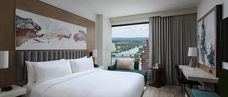 Cofres nos quartos, escrivaninha, espaço de trabalho para notebook