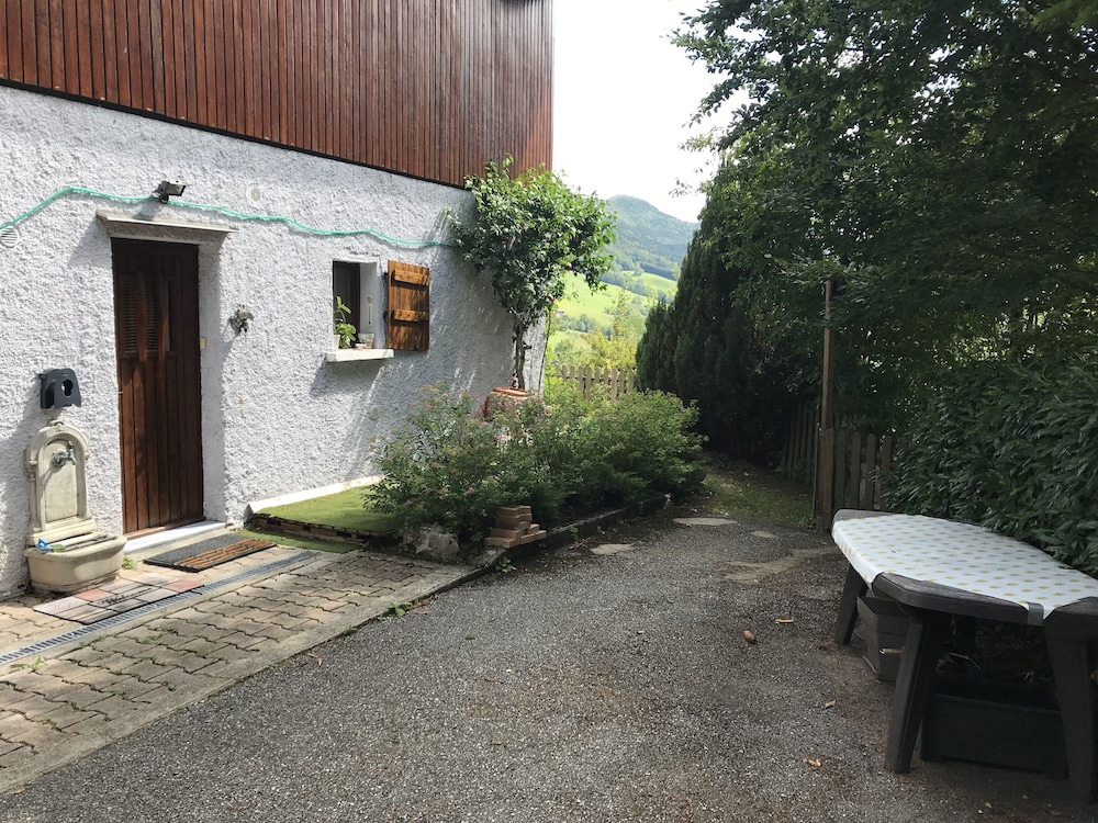 Bel Emplacement Dans Le Magnifique Parc National Des Bauges, Alpes Françaises. Randonnée à Vélo - Aillon-le-Jeune