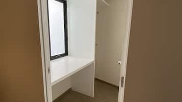 Suite Júnior | 1 quarto, cofre no quarto, secretária