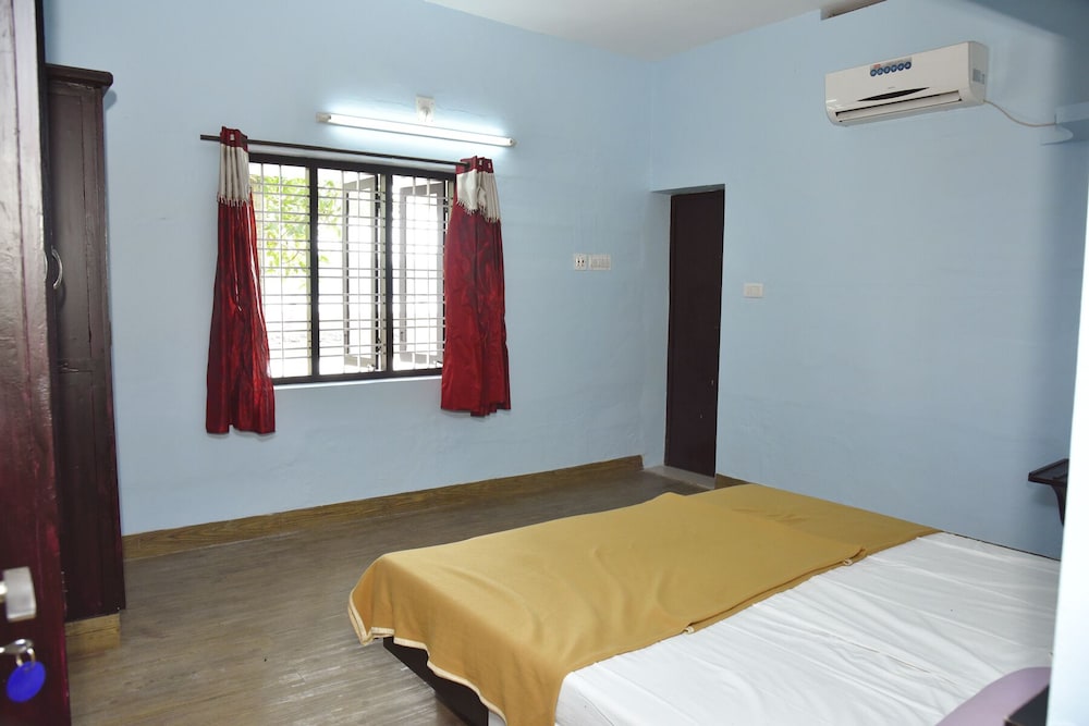 Cherai Blue Lagoons Villa, Natural Pool,pond,lake Side, Outdoor Sports Area - Kodungallur