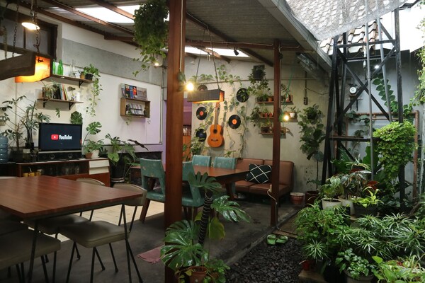 Semeru Hostel Malang - Adults Only - Malang