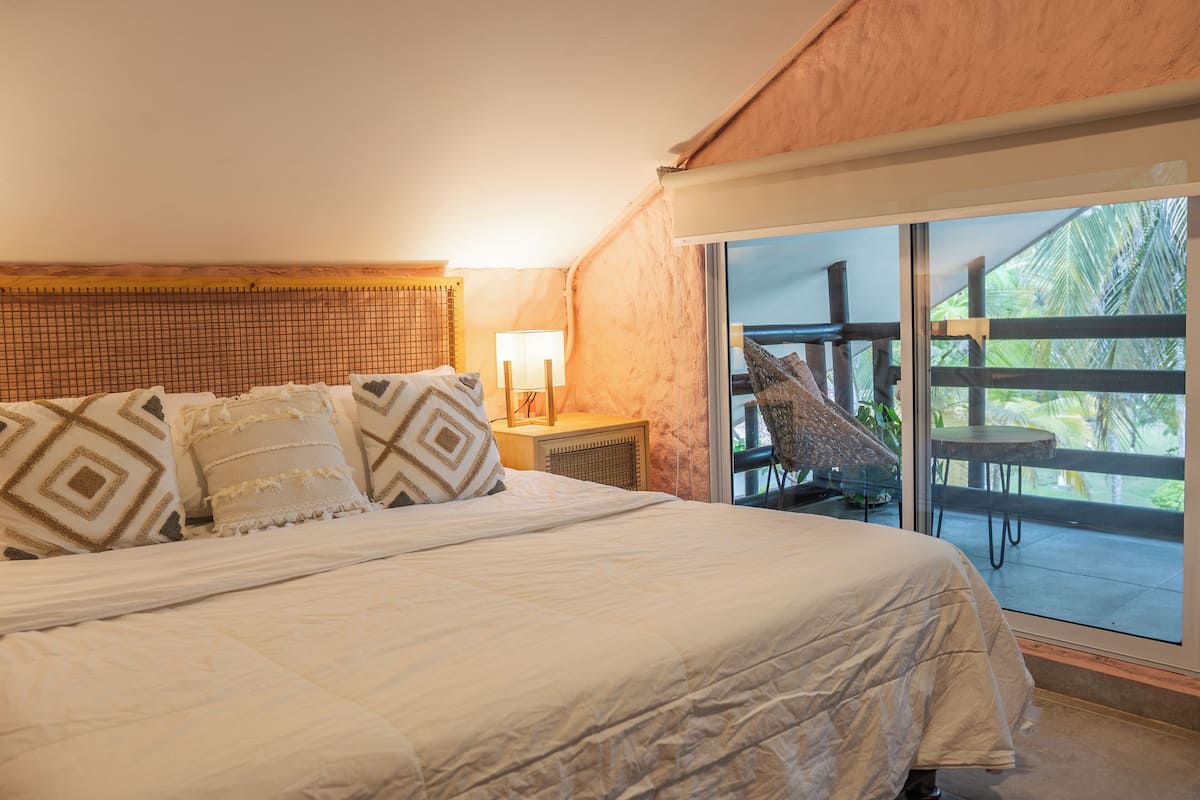 Quarto Deluxe | Roupa de alta qualidade, Wi-fi grátis, roupa de cama fornecida