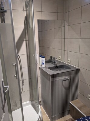 La Douce nuit 2 | Casa de banho | Um polibã, toalhas fornecidas 