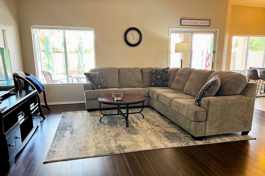 ** Nueva Lista ** Chandler Gem! - Chandler, AZ