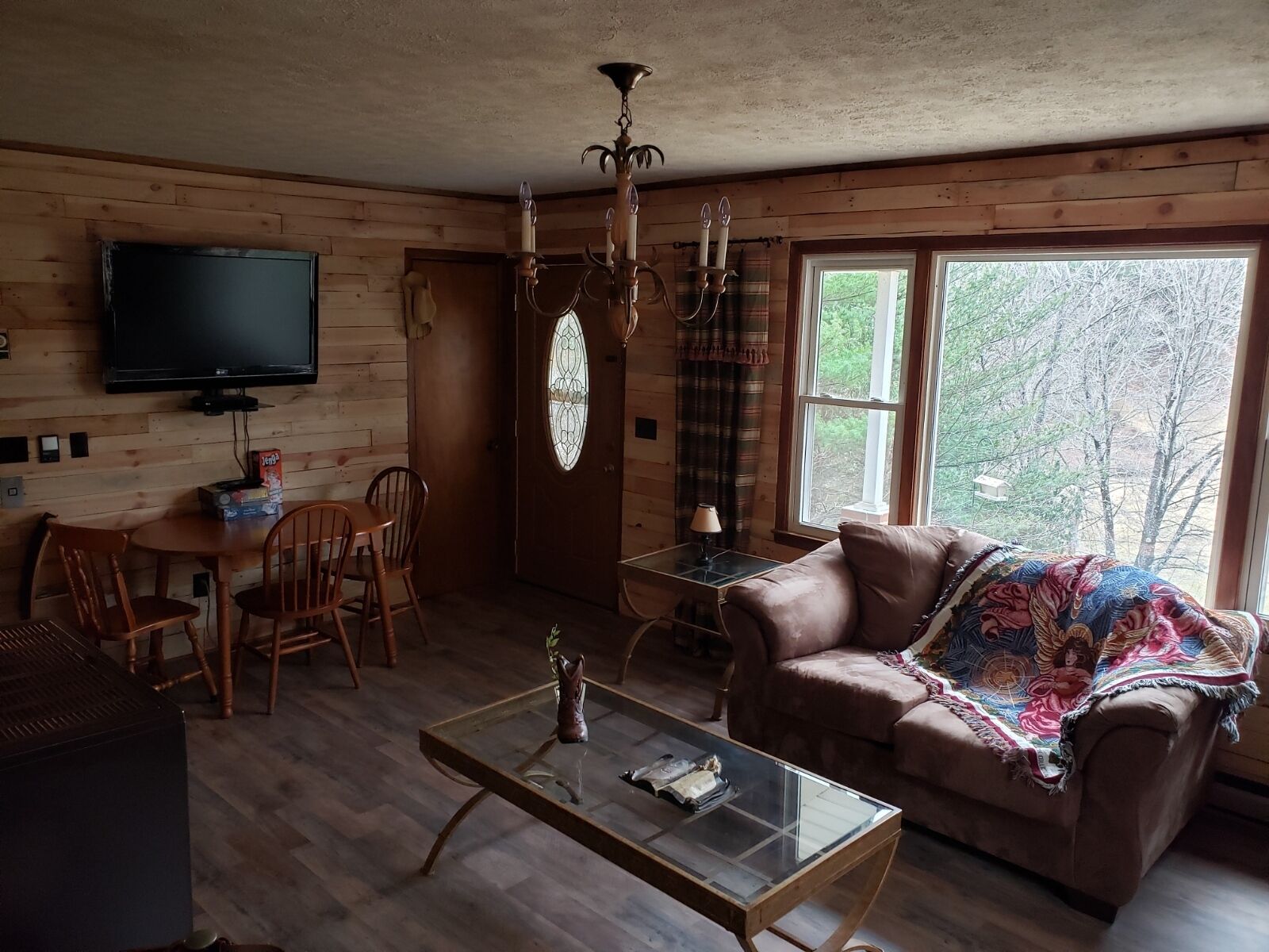 3 Bedroom Cabin, Newly Renovated. - Boone, NC
