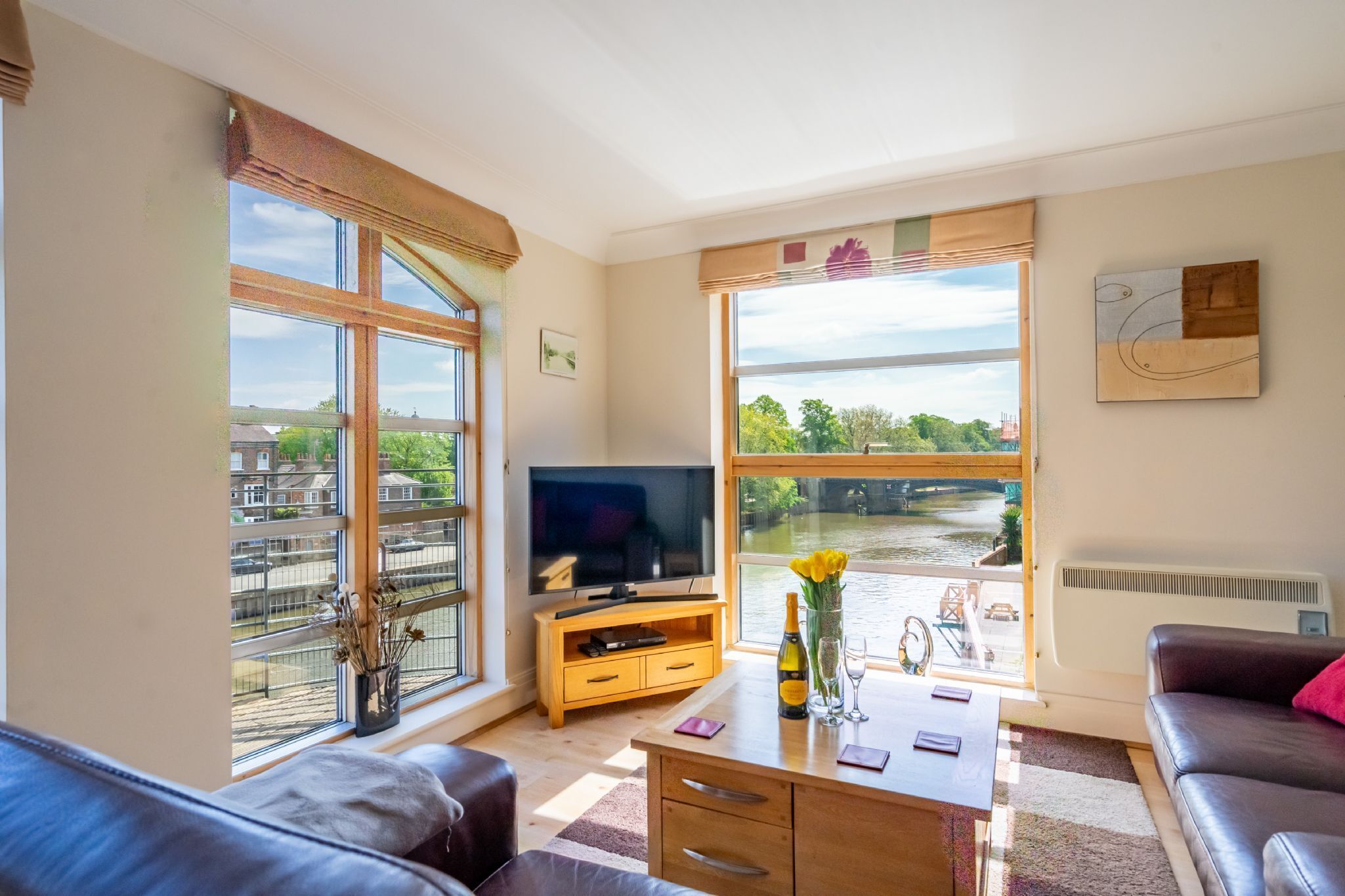 A Couples Retreat That Sleeps 3 Guests  In 2 Bedrooms - York, UK