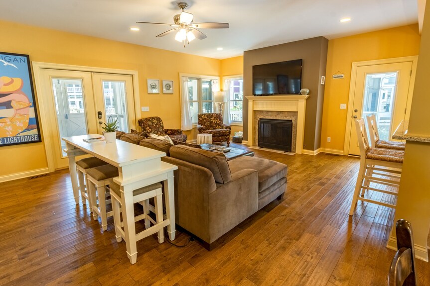 Beachwalk Resort - Main Floor Bedroom - W/golf Cart! - Michigan City, IN