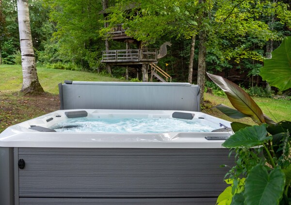 Large House With Hot Tub 5min From Stowe - Stowe, VT