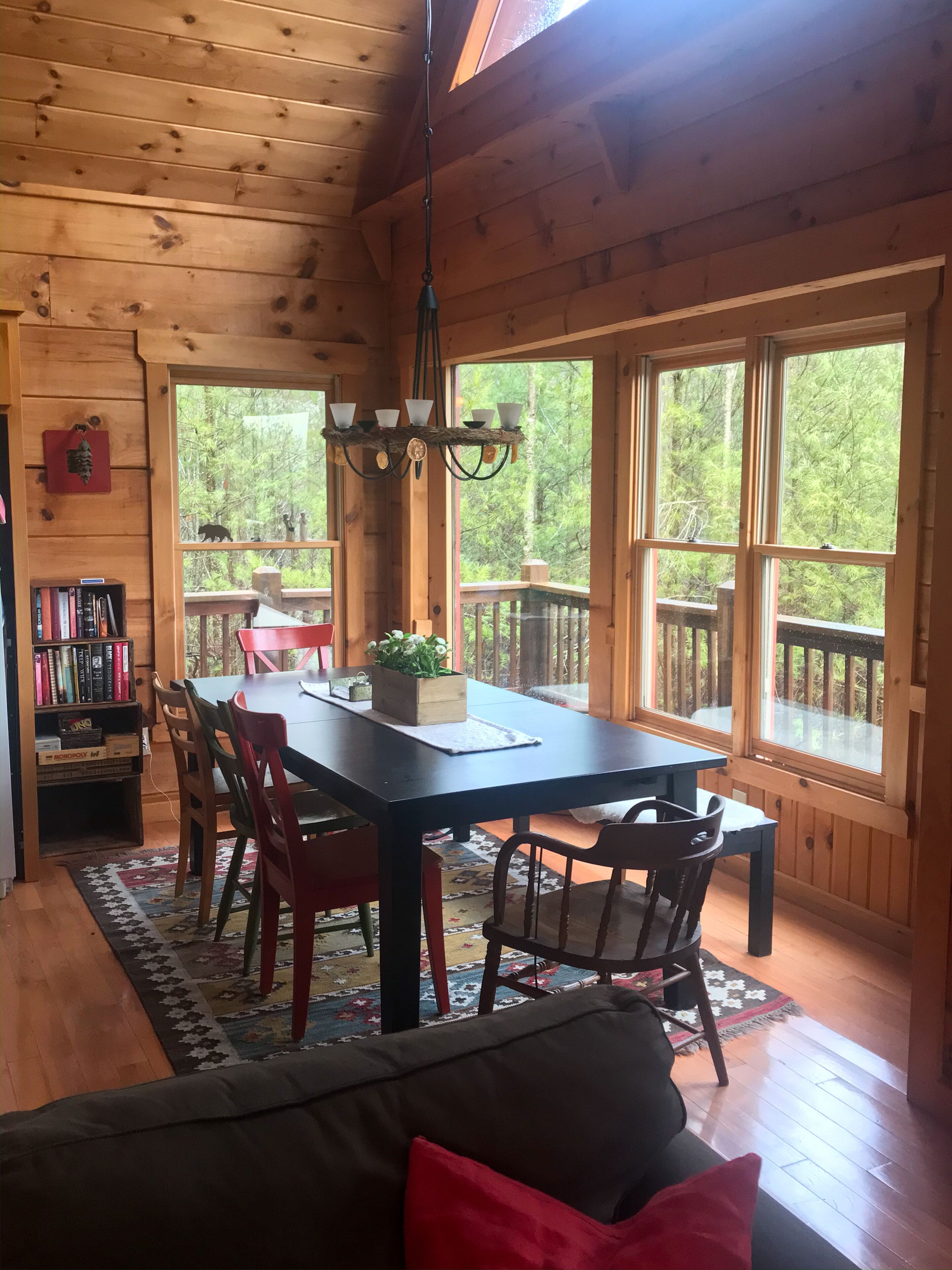 Private 3br Cabin W/ Hot Tub, Fire Pit, Creek & Views  15 Min From Blue Ridge - Mineral Bluff, GA