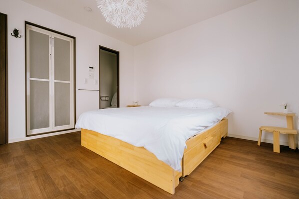 1 quarto, Wi-Fi de cortesia, roupa de cama