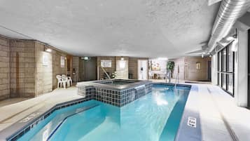 Condo, 2 quartos | Piscina | Piscina interna