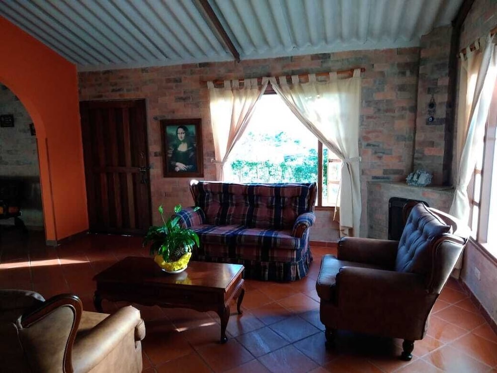 Linda Casa De Descanso En La Reserva Natural De Pedro Palo - Cachipay