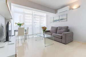 Televisor de ecrã plano de 40 polegadas com canais por cabo, televisor 