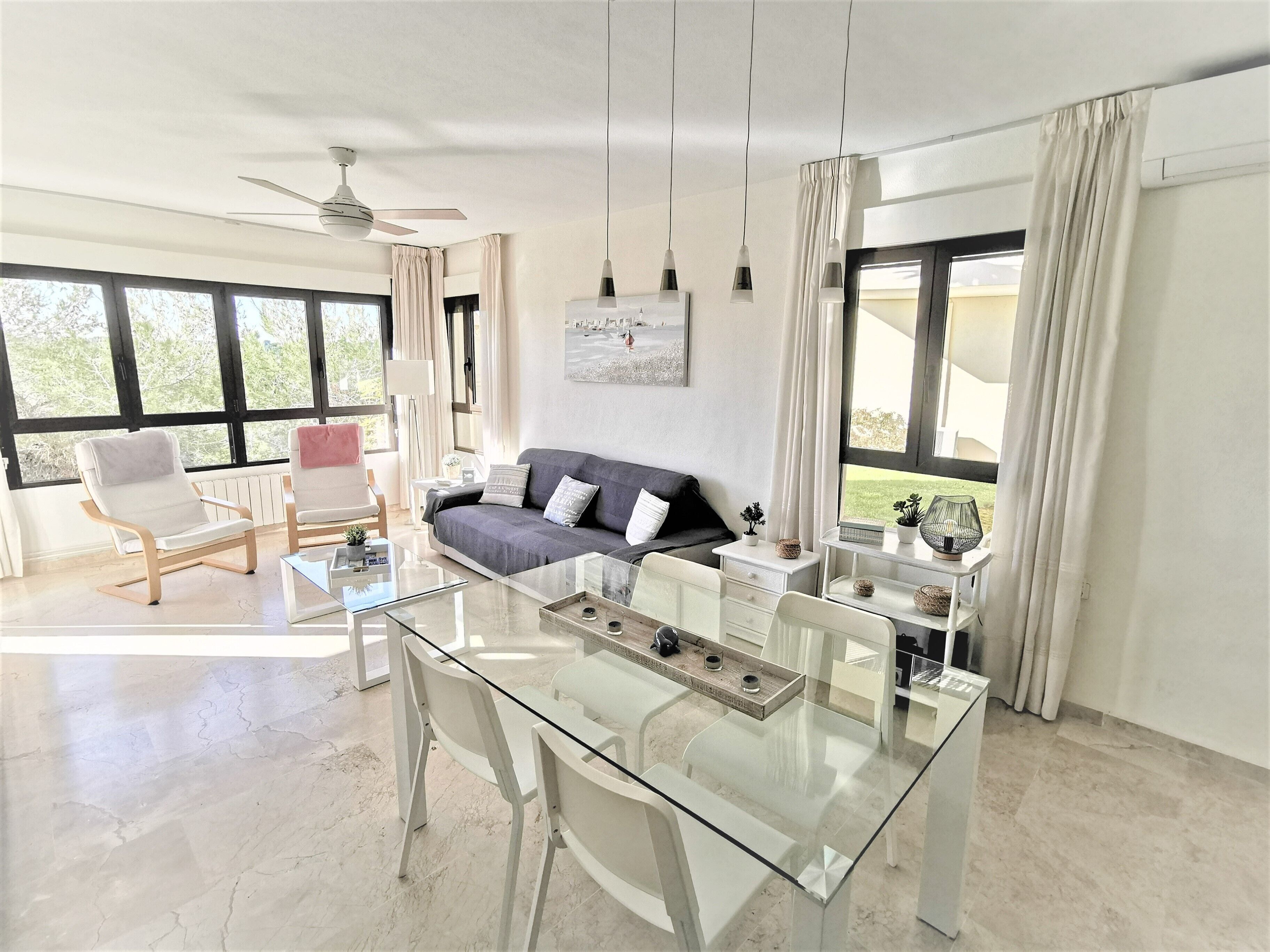 Magnificent South Facing Apartment, Swimming Pool, Jacuzzi Near Sea And Shops - Villamartin