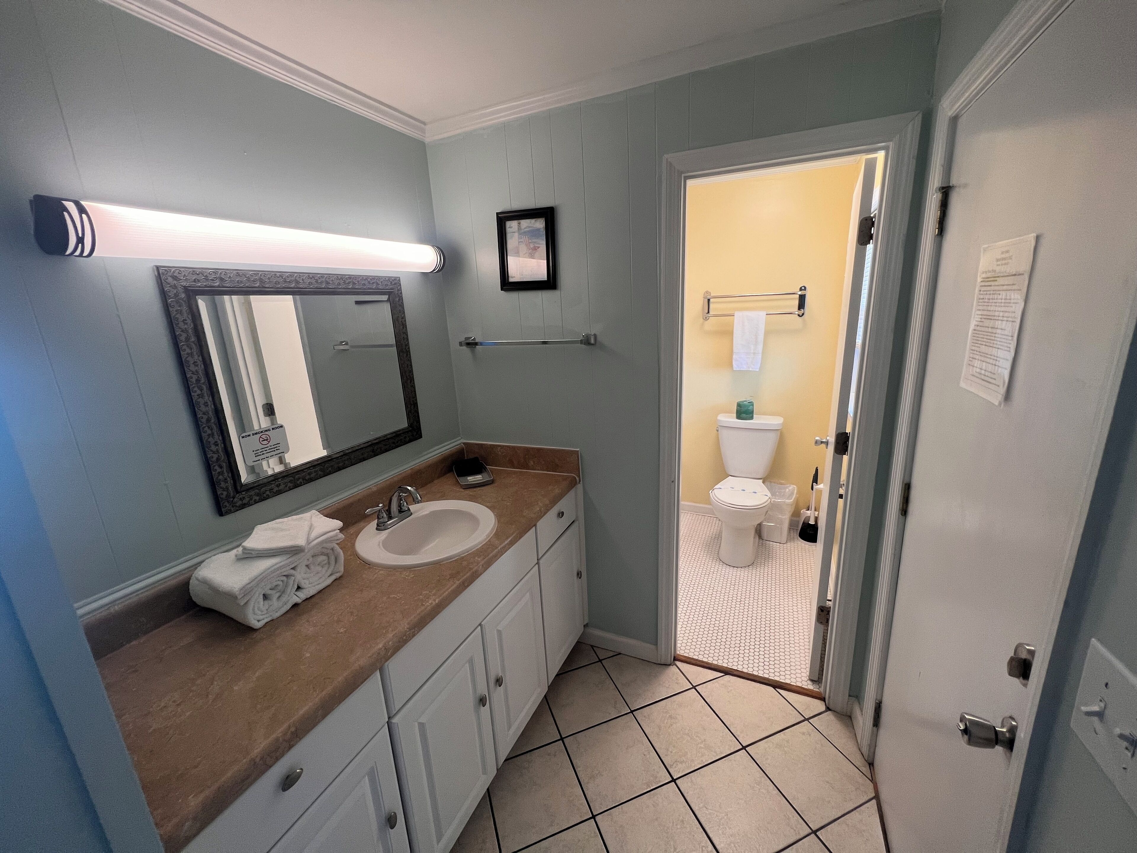 Room #314 Mini Efficiency 2 Double Beds Pets Yes - Topsail Beach, NC