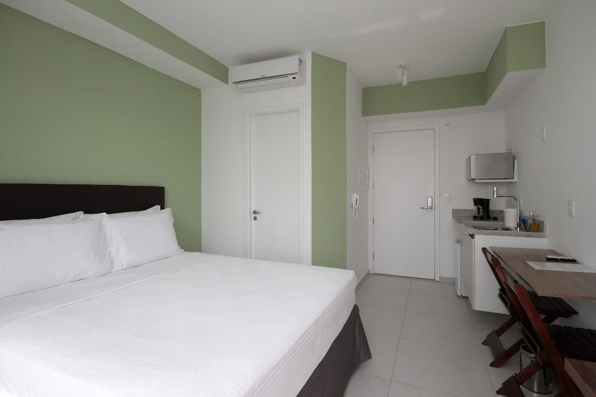 Apartamento standard (221907) | 1 quarto, escrivaninha, cortinas blackout, ferros/tábuas de passar roupa