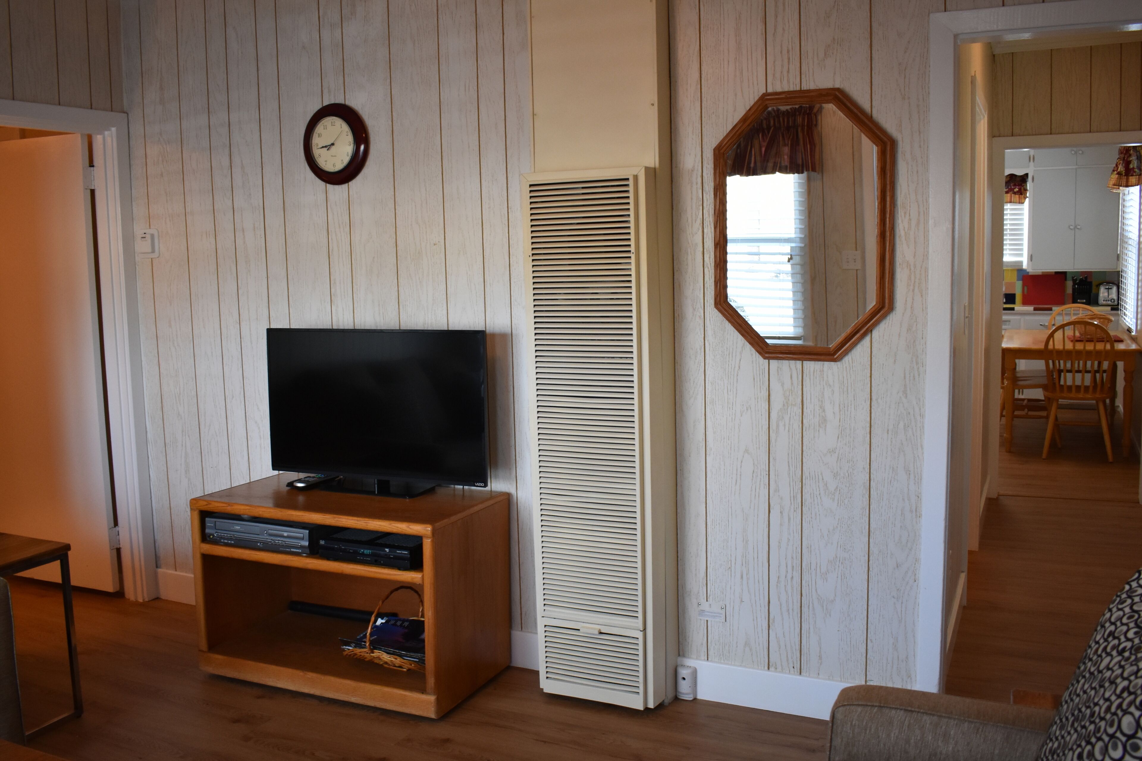 340 Hollister: 2 Dormitorios, 1. 5 Ba House En Pismo Beach, Capacidad Para 6 - San Luis Obispo, CA