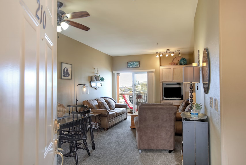 210 Casa Bella: 2 Br, 2 Ba Condominium In Pismo Beach, Sleeps 6 - California