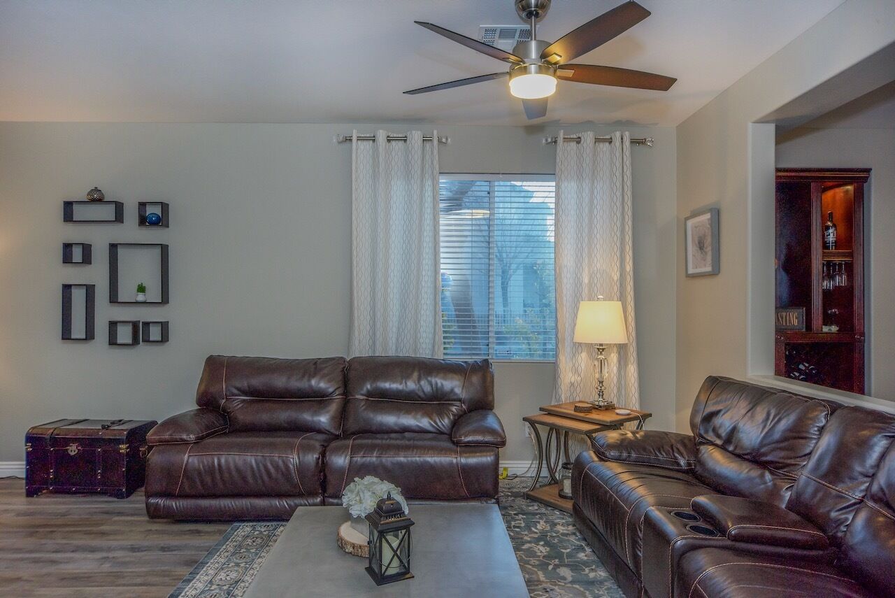 ‍️Paradise Off The Strip, 4br+big Loft+fun Backyard - Henderson, NV