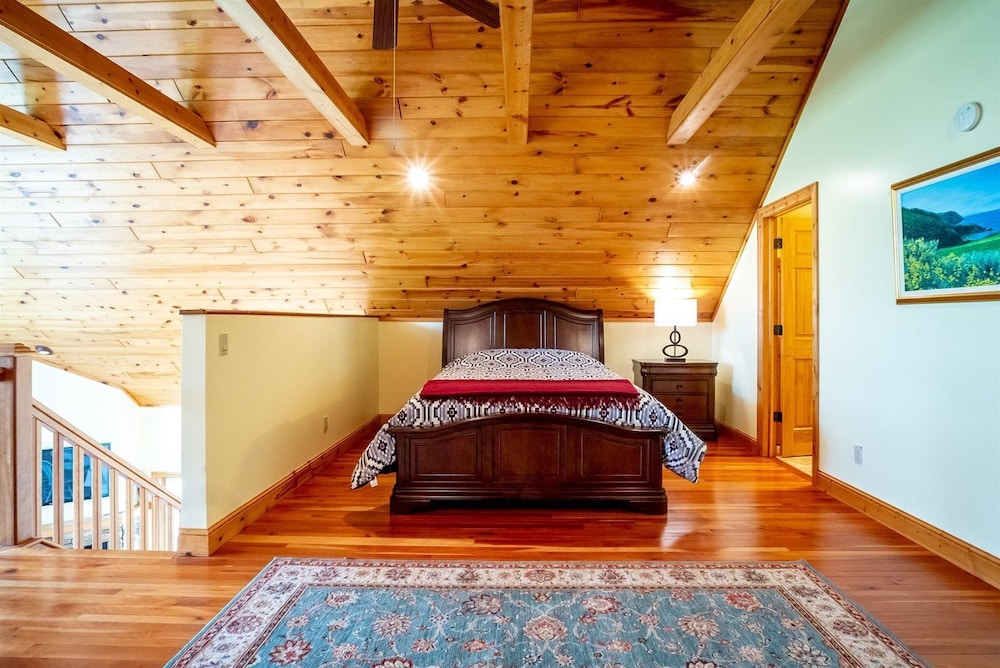 Bear Haven - 562 Black Bear Trail<br><br>bear Haven - Secluded Wooded Lot, Fishing Pond, Pet Friendly, Hot Tub, Fire Pit - Davis, WV