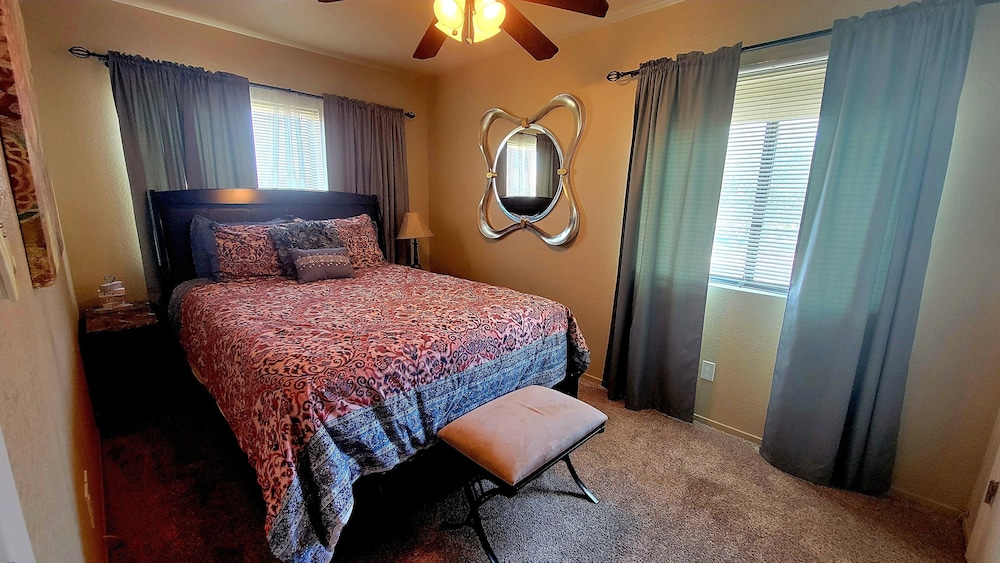 2 Bedroom Condo-mountain Views-heated Pool - Apache Junction, AZ