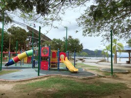 Área de recreio para crianças (ao ar livre)