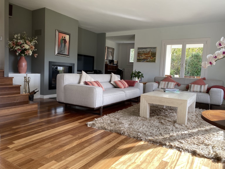 Charmante Villa Louise, Bilbao - Santurtzi