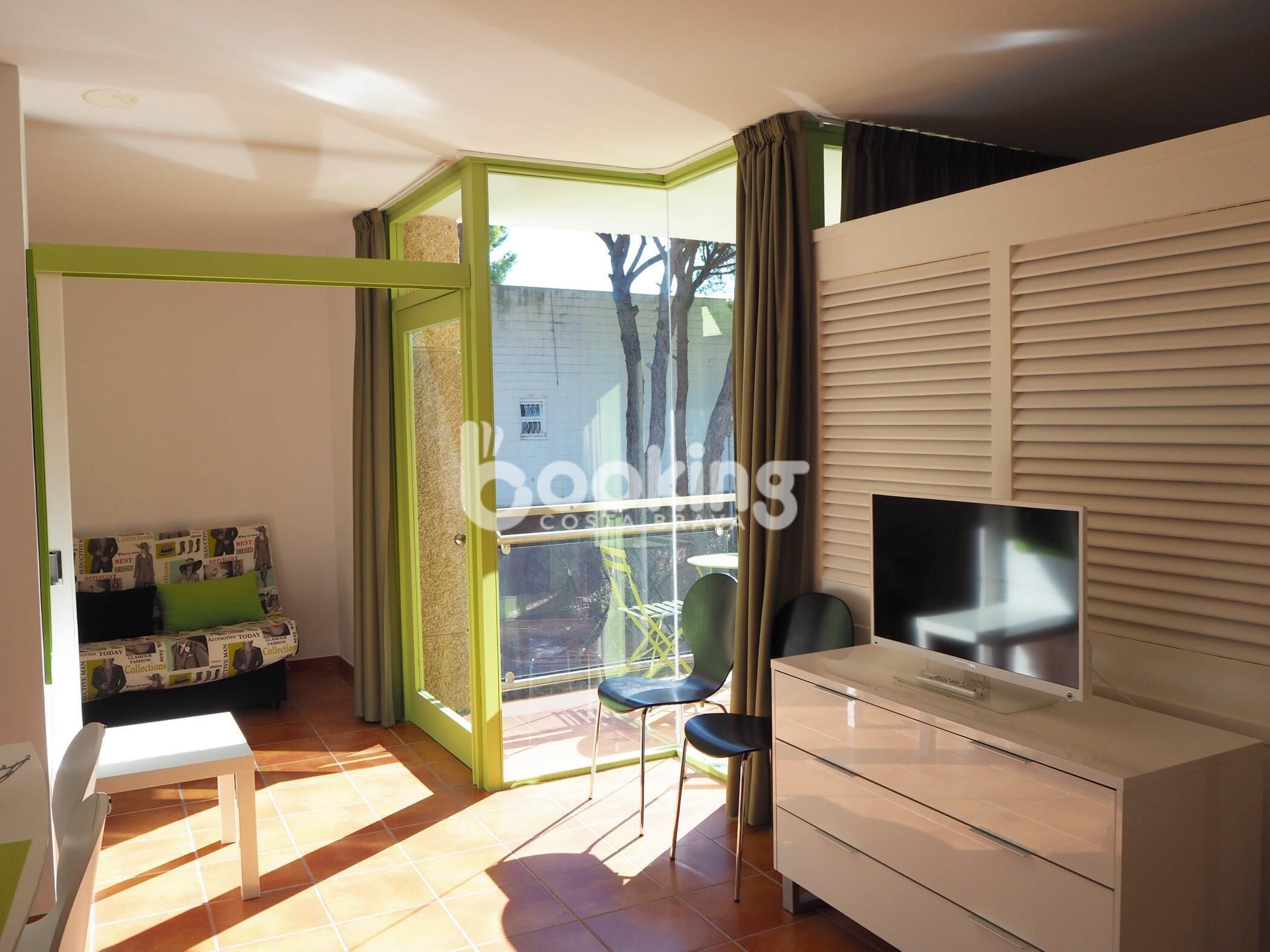 Apartamento Acogedor Con Aire Acondicionado Y Piscina Comunitaria En Los Pinos - España