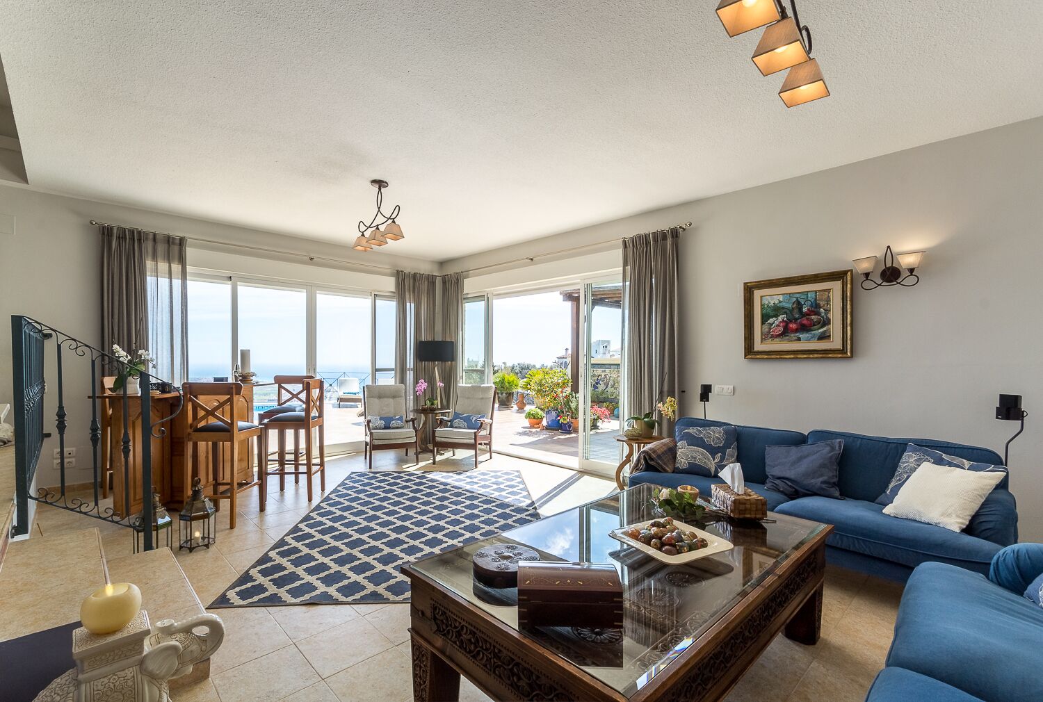 Villa Aura Est Une Villa Familiale Ensoleillée Avec Une Vue Imprenable - Salobreña