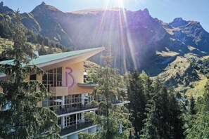 Fachada da propriedade