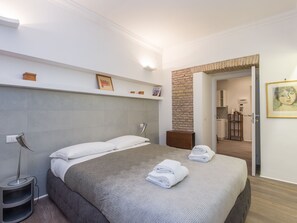 Apartamento, 1 quarto | 1 quarto, Wi-fi grátis, roupa de cama fornecida 